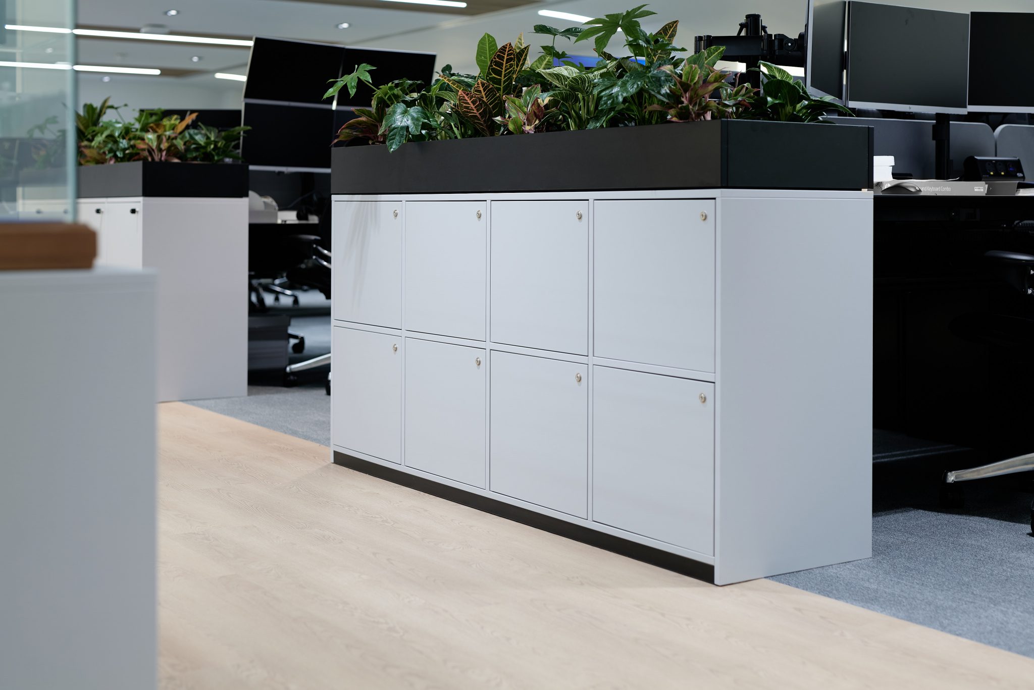 HK Designs | bespoke office furniture, workwalls, desking and beautiful ...